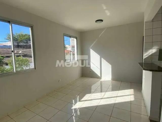 Apartamento para Locação em Uberlândia/MG Morada da Colina 2 Quartos