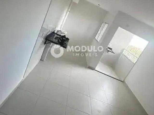 Apartamento para Locação em Uberlândia/MG Novo Mundo 2 Quartos