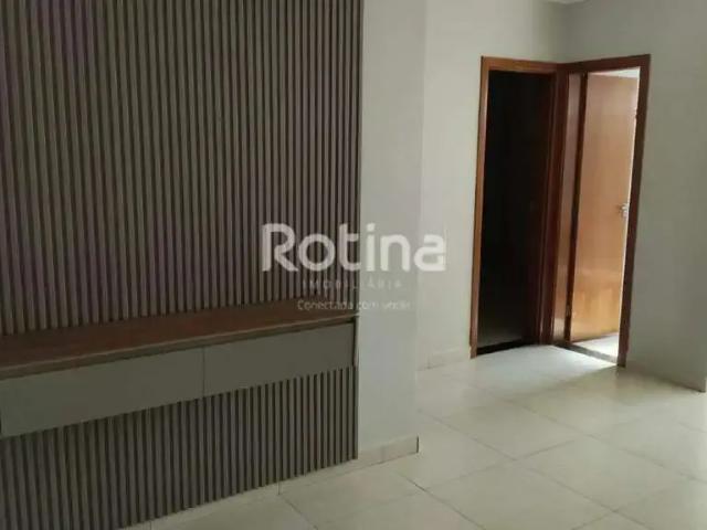 Apartamento para Locação em Uberlândia/MG Novo Mundo 2 Quartos