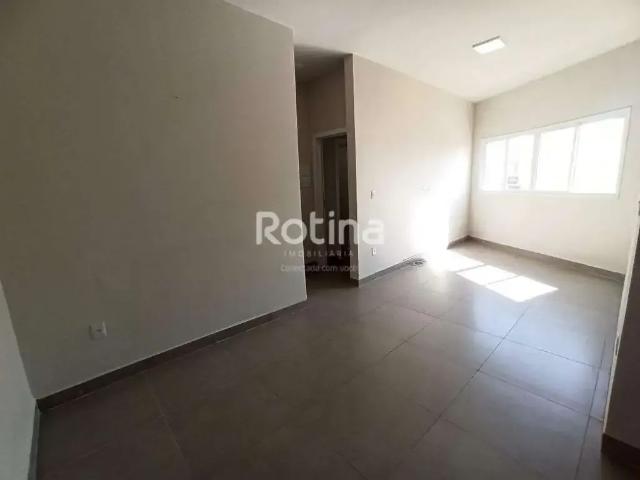 Apartamento para Locação em Uberlândia/MG Novo Mundo 2 Quartos