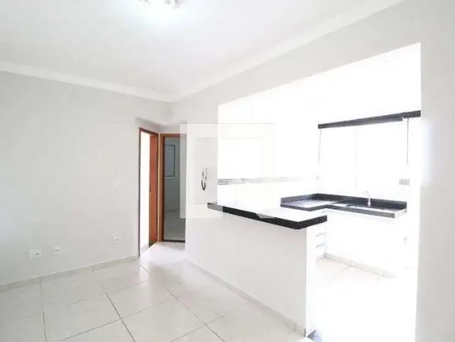 Apartamento para Locação em Uberlândia/MG Santa Mônica 2 Quartos