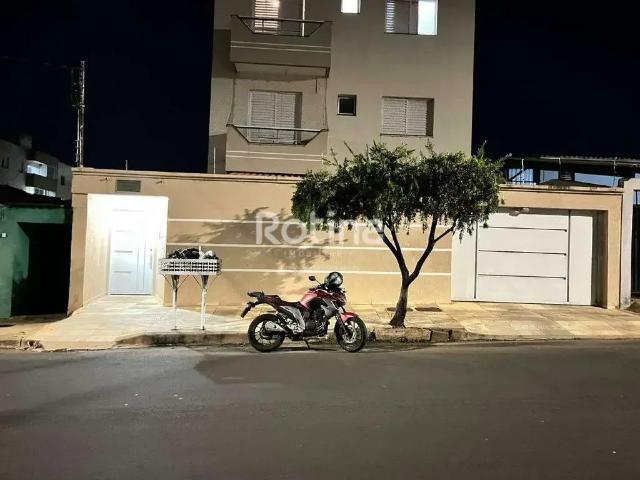 Apartamento para Locação em Uberlândia/MG Santa Mônica 2 Quartos