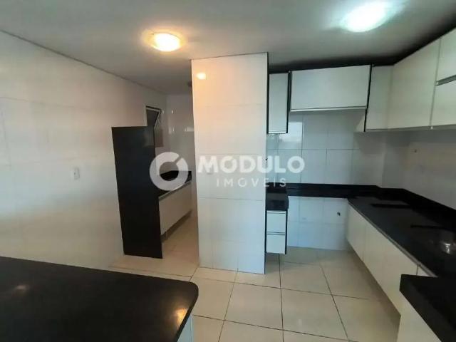 Apartamento para Locação em Uberlândia/MG Santa Mônica 3 Quartos