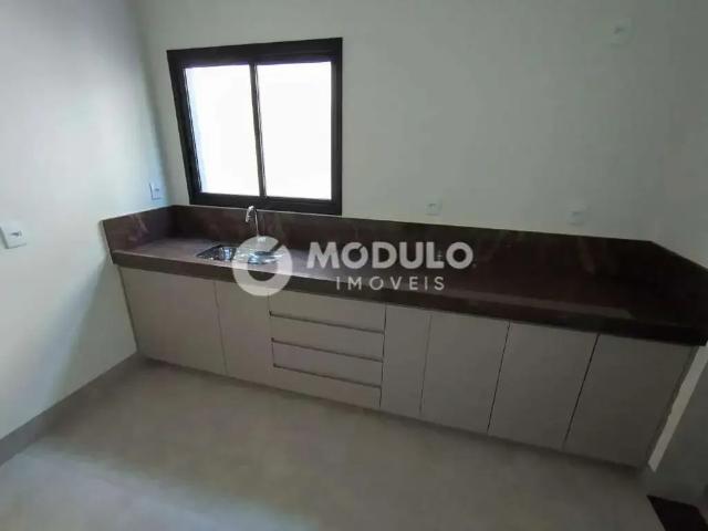 Apartamento para Locação em Uberlândia/MG Santa Mônica 3 Quartos