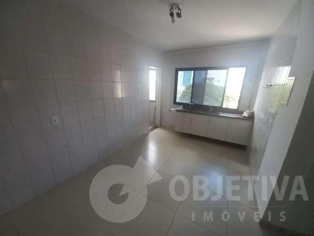Apartamento para Locação em Uberlândia/MG Saraiva 3 Quartos