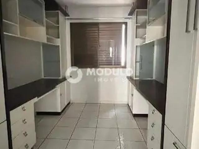 Apartamento para Locação em Uberlândia/MG Saraiva 3 Quartos
