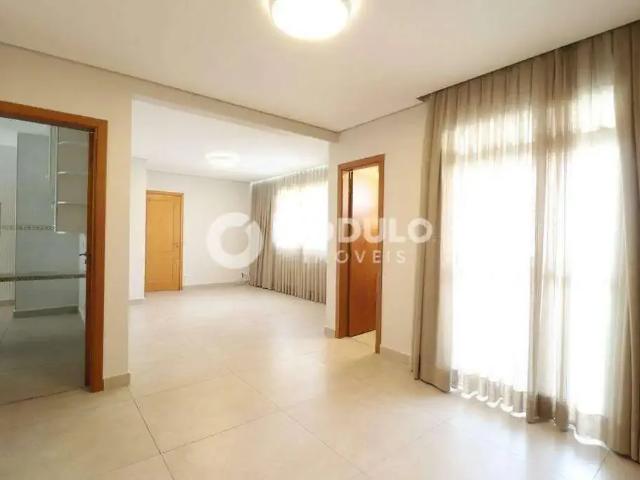 Apartamento para Locação em Uberlândia/MG Saraiva 3 Quartos