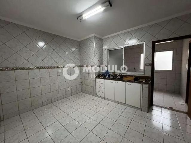 Apartamento para Locação em Uberlândia/MG Saraiva 3 Quartos