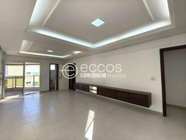 Apartamento para Locação em Uberlândia/MG Patrimônio 4 Quartos