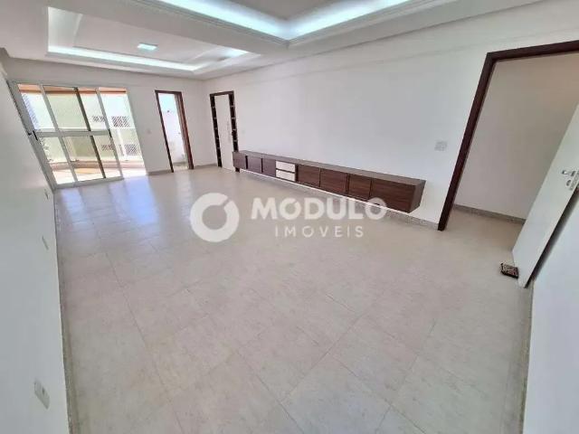 Apartamento para Locação em Uberlândia/MG Patrimônio 4 Quartos