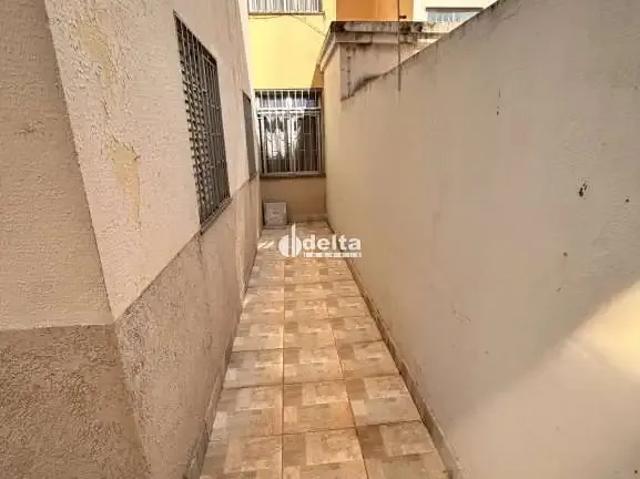 Apartamento para Locação em Uberlândia/MG Patrimônio 3 Quartos