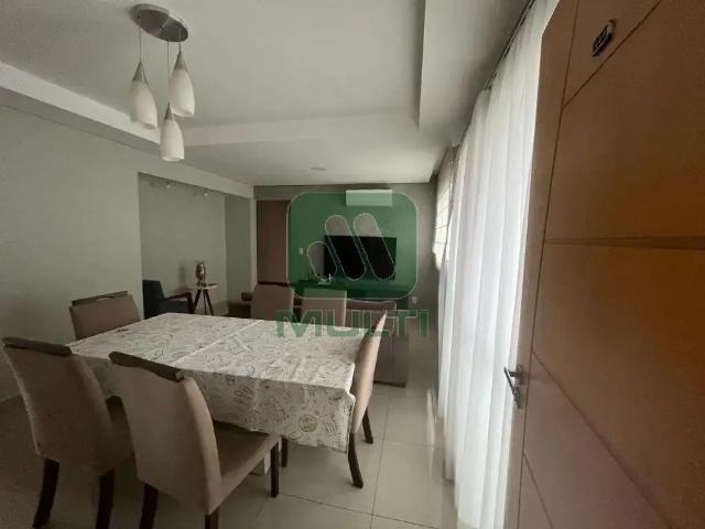 Apartamento para Locação em Uberlândia/MG Presidente Roosevelt 3 Quartos