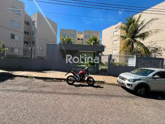 Apartamento para Locação em Uberlândia/MG Presidente Roosevelt 2 Quartos