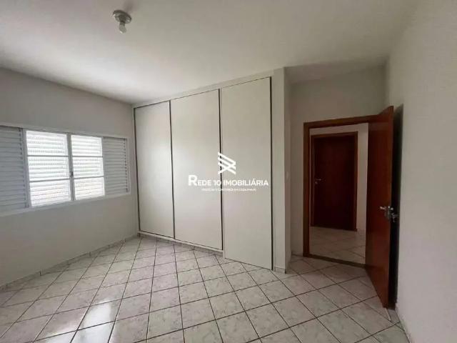 Apartamento para Locação em Uberlândia/MG Presidente Roosevelt 4 Quartos