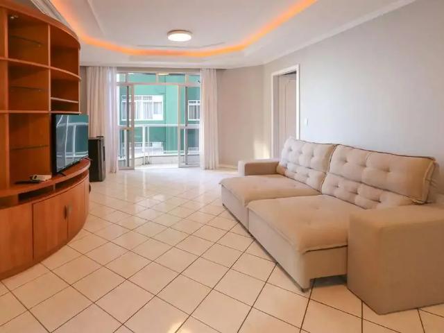 Apartamento para Locação em Balneário Camboriú/SC Centro 3 Quartos