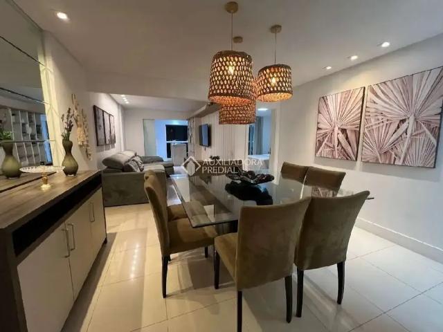 Apartamento para Locação em Balneário Camboriú/SC Centro 3 Quartos