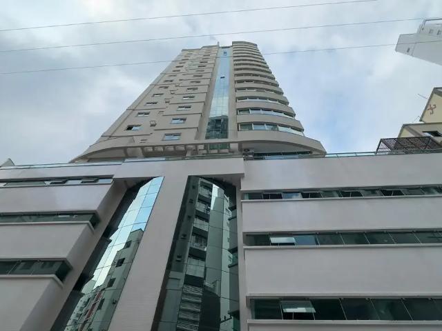 Apartamento para Locação em Balneário Camboriú/SC Centro 3 Quartos