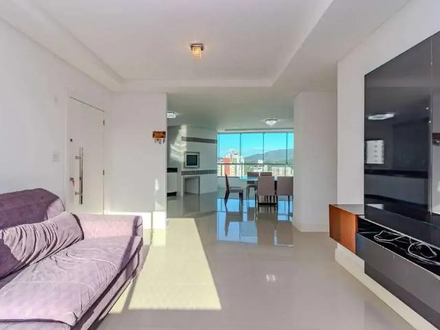 Apartamento para Locação em Balneário Camboriú/SC Centro 3 Quartos
