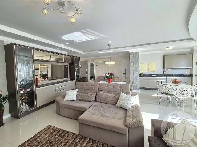 Apartamento para Locação em Balneário Camboriú/SC Centro 3 Quartos
