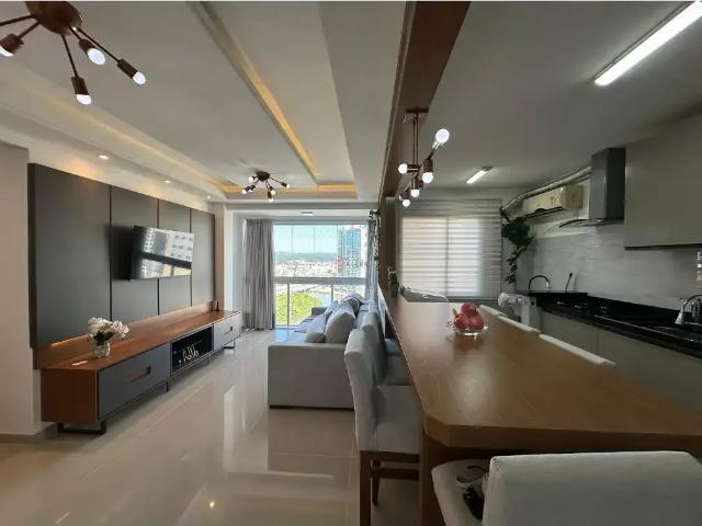 Apartamento para Locação em Balneário Camboriú/SC Centro 2 Quartos