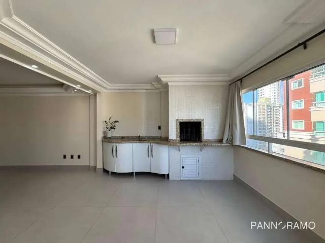 Apartamento para Locação em Balneário Camboriú/SC Centro 2 Quartos