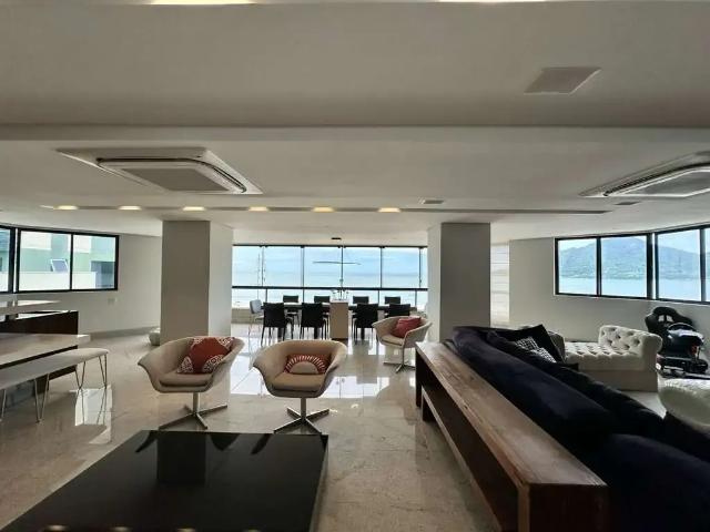 Apartamento para Locação em Balneário Camboriú/SC Centro 4 Quartos