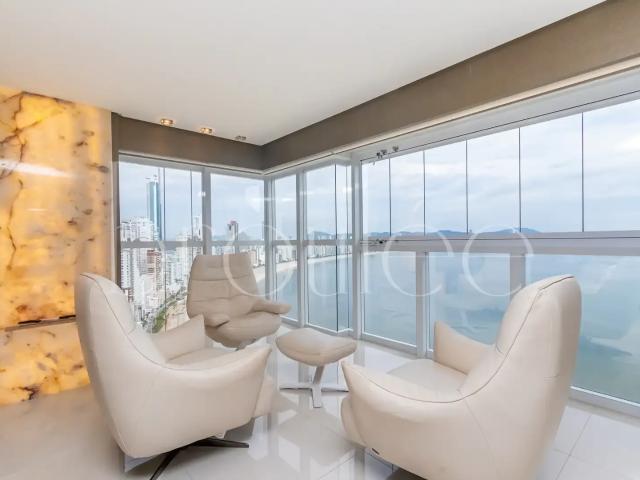 Apartamento para Locação em Balneário Camboriú/SC Centro 4 Quartos