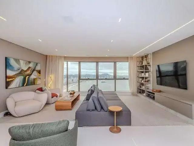 Apartamento para Locação em Balneário Camboriú/SC Centro 4 Quartos
