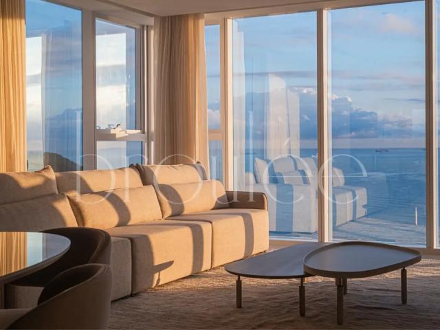 Apartamento para Locação em Balneário Camboriú/SC Centro 4 Quartos