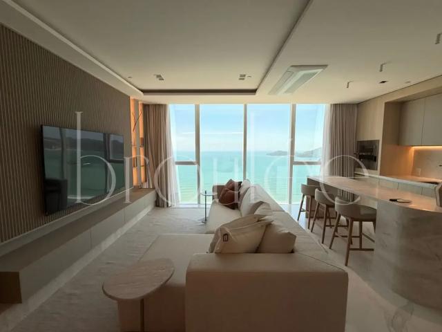 Apartamento para Locação em Balneário Camboriú/SC Centro 4 Quartos