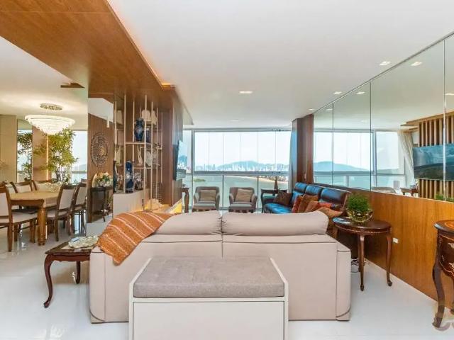 Apartamento para Locação em Balneário Camboriú/SC Pioneiros 4 Quartos