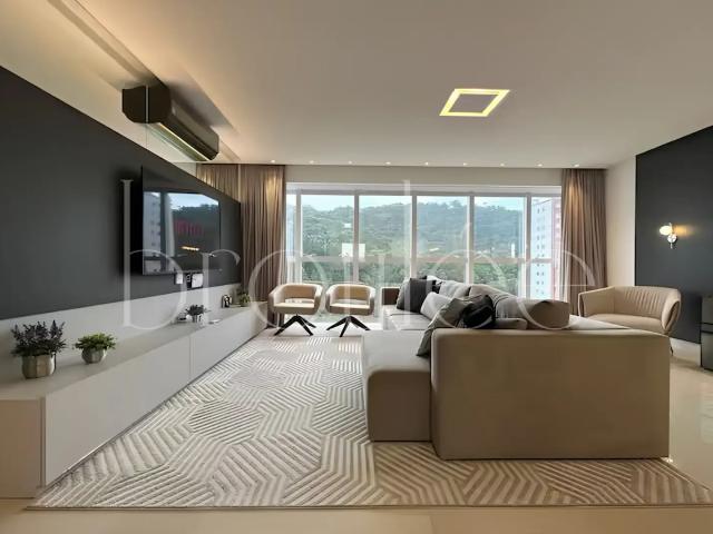 Apartamento para Locação em Balneário Camboriú/SC Pioneiros 4 Quartos