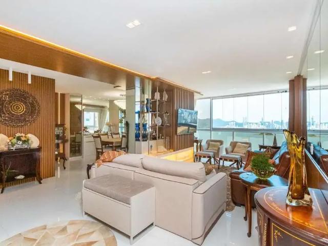 Apartamento para Locação em Balneário Camboriú/SC Pioneiros 4 Quartos