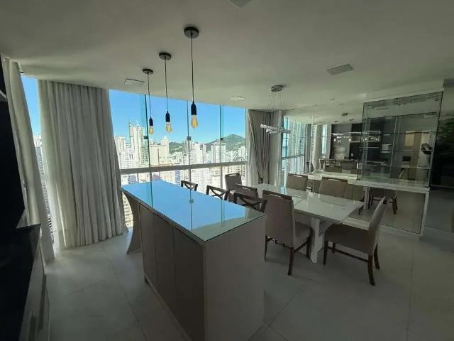 Apartamento para Locação em Balneário Camboriú/SC Pioneiros 4 Quartos