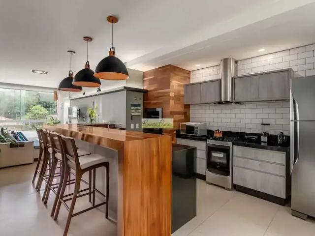 Apartamento para Locação em Balneário Camboriú/SC Praia dos Amores 2 Quartos