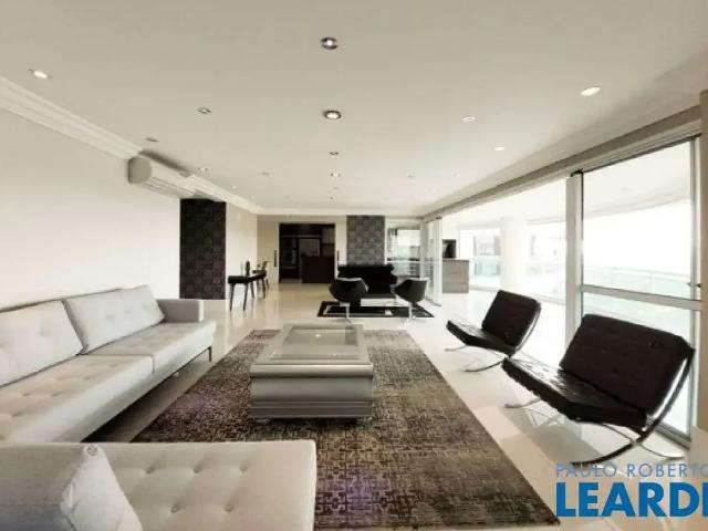 Apartamento para Locação em Barueri/SP Alphaville 3 Quartos