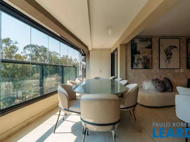 Apartamento para Locação em Barueri/SP Alphaville 3 Quartos