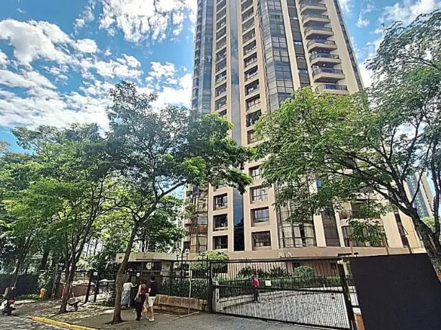 Apartamento para Locação em Barueri/SP Alphaville Centro Industrial e Empresarial/Alphaville. 4 Quartos
