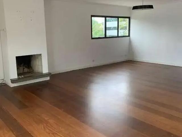 Apartamento para Locação em Barueri/SP Alphaville Empresarial 4 Quartos
