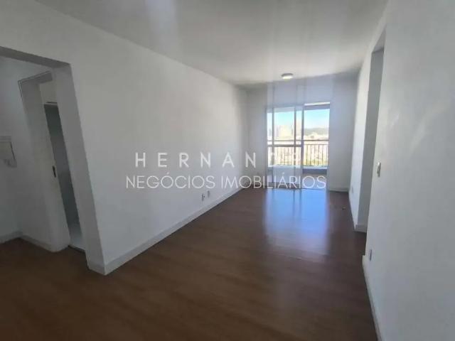 Apartamento para Locação em Barueri/SP Jardim Tupanci 3 Quartos