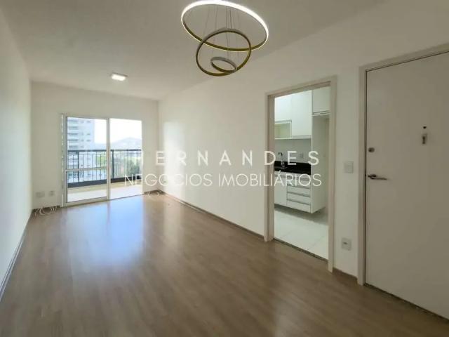 Apartamento para Locação em Barueri/SP Jardim Tupanci 2 Quartos