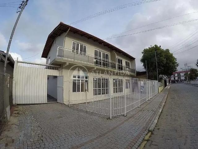 Apartamento para Locação em Camboriú/SC Centro 2 Quartos