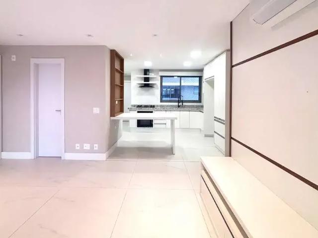 Apartamento para Locação em Campinas/SP Cambuí 3 Quartos