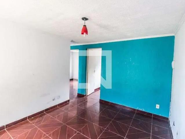 Apartamento para Locação em Carapicuíba/SP Chácara das Flores 2 Quartos