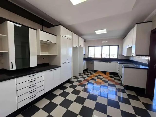 Apartamento para Locação em Cascavel/PR Centro 6 Quartos