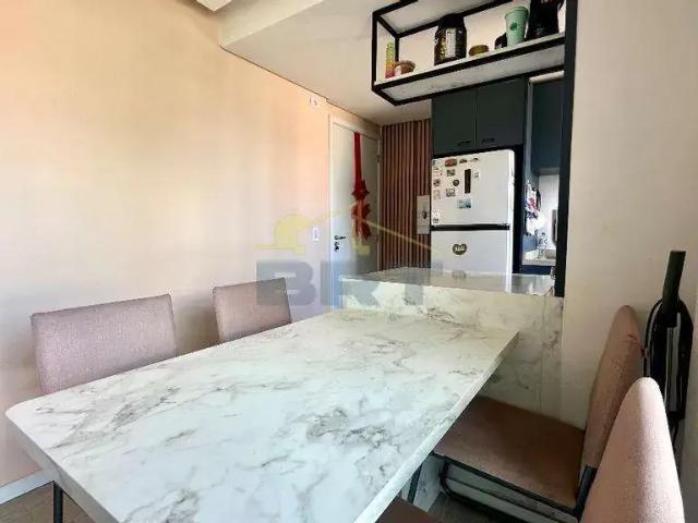 Apartamento para Locação em Curitiba/PR Novo Mundo 2 Quartos