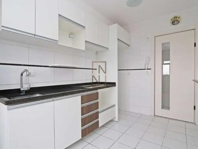 Apartamento para Locação em Curitiba/PR Novo Mundo 2 Quartos