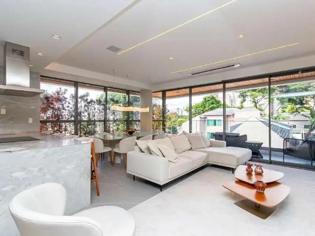 Apartamento para Locação em Curitiba/PR Água Verde 3 Quartos