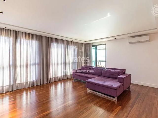 Apartamento para Locação em Curitiba/PR Água Verde 3 Quartos