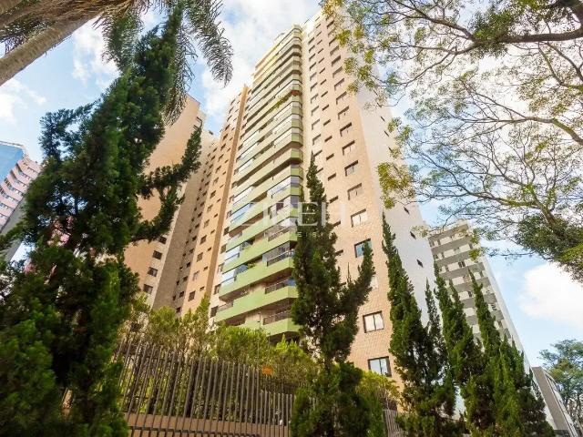 Apartamento para Locação em Curitiba/PR Água Verde 3 Quartos